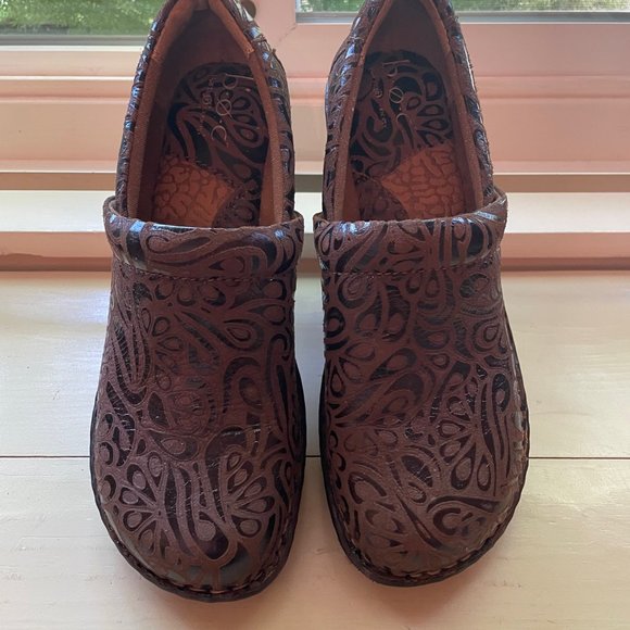 b.o.c. | Shoes | Boc Born Concept Peggy Brown Paisley Clog Size 8 ...